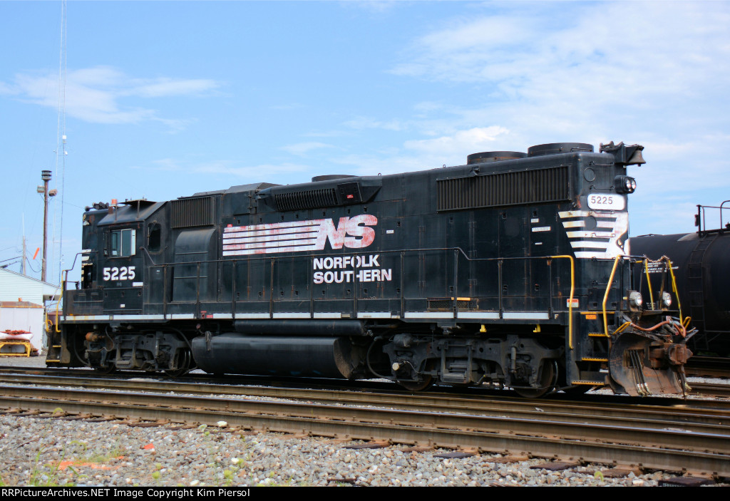 NS 5225